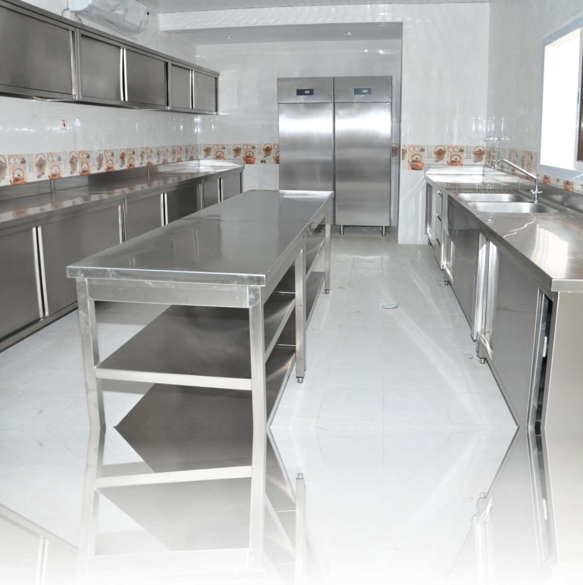 Stainless Steel Kitchen & Kitchen Equipment Supplier